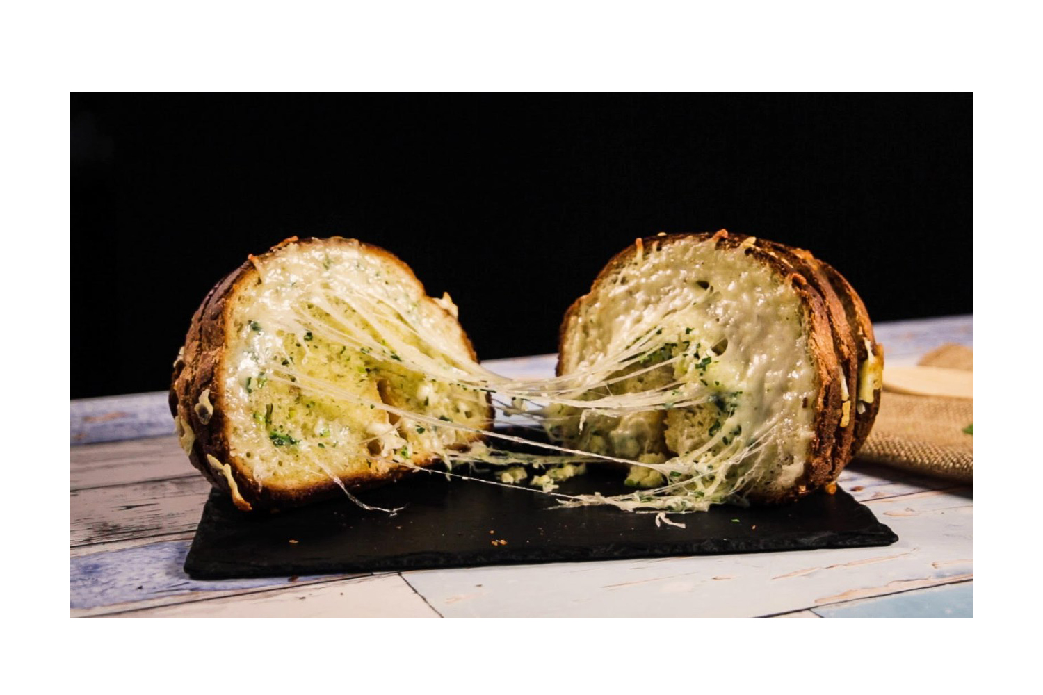 Cheesy Garlic Hard-Crust Loaf Recipe | Panasonic Experience Fresh